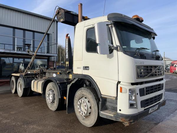 Used Trucks, Commercial Vehicles For Sale, Construction Plant Sales - Garrett Commercials